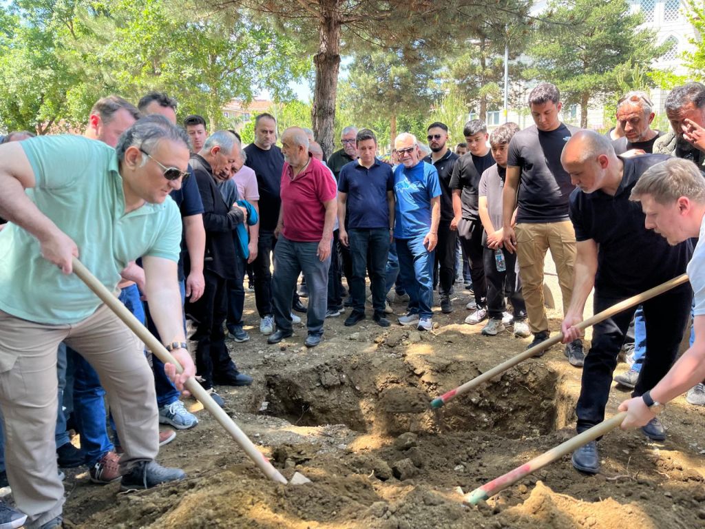 Biçer ve Perçin Aileleri'nin acı günü - bolununsesi Gazetesi